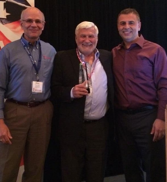 Gerry Daigle de MIP Inc. est honoré avec le prix d’excellence 2016 pour ...